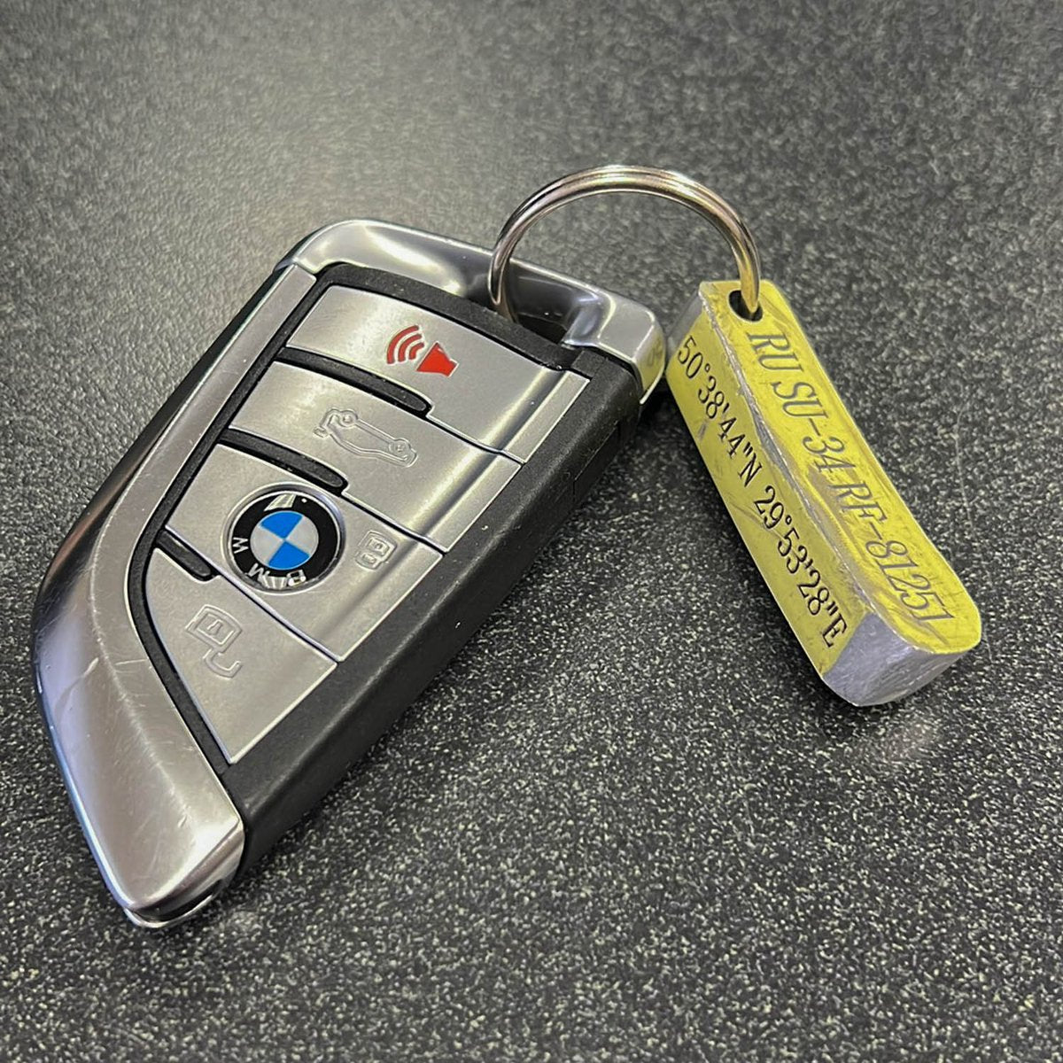 SU-34 RF-81251 detailed Keychain (~4cm long) – Ukraine Aid Ops